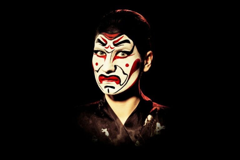 Kabuki Makeup: A Comprehensive Guide - Just About Japan